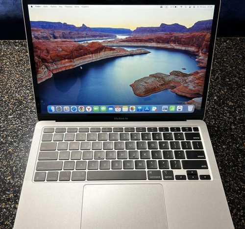 Apple macbook air 13 2020 m1