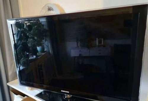 40" Телевизор Samsung UE40C5000QW, full HD, черный