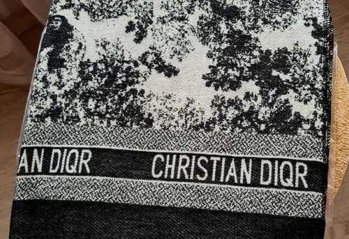 Новый шарф-палантин Christian Dior