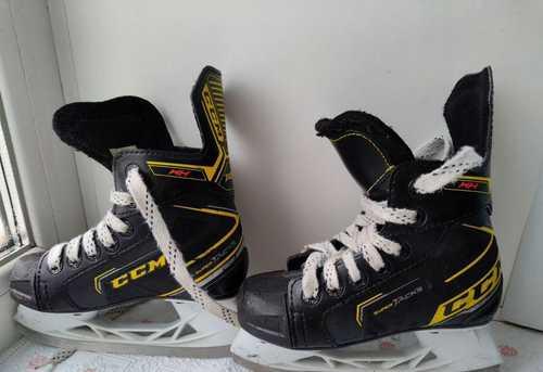 Коньки хоккейные CCM Super Tacks YTH 10D