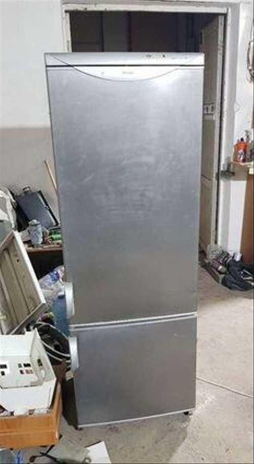 Холодильник бу Снайг капельный