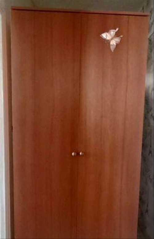 Шкаф