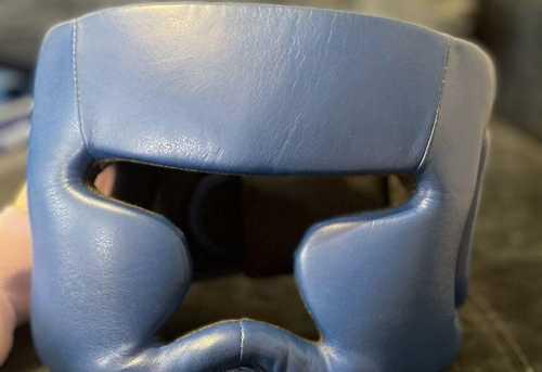 Боксерские перчатки,шлем и бинты