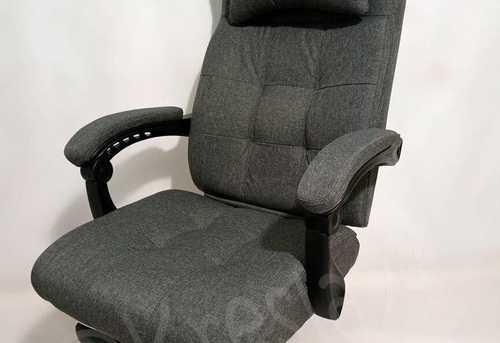 Компьютерное кресло руководителя серого цвета