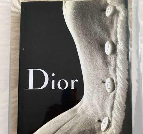 Коллекционная книга Dior