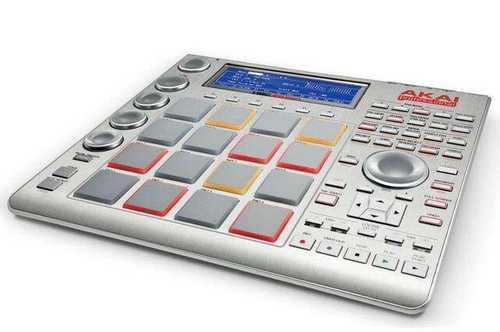 Akai MPC Studio в комплекте чехол шнур и диски