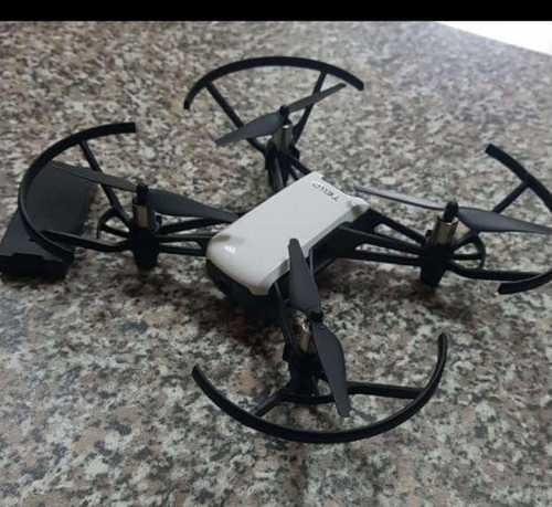 Квадрокоптер DJI Ryze Tello