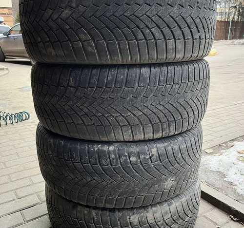 Bridgestone Blizzak LM-005 235/55 R18 104H