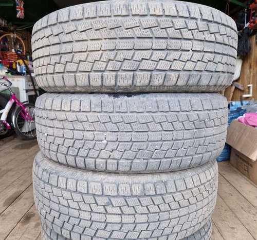 Hankook Nordik IS RW08 235/60 R18