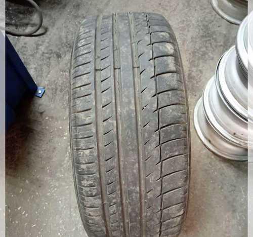 Triangle Sports TH201 225/45 R18