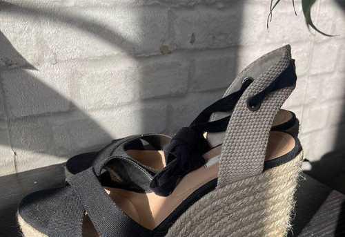 Новые Босоножки Stradivarius размер 40