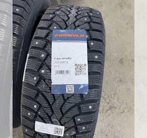 Pirelli Formula Ice 205/55 R16 91T