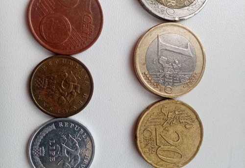 Монеты разные - евро, центы, лиры