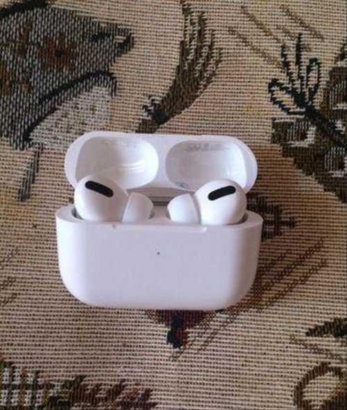 Продаю беспроводные наушники apple AirPods Pro нов