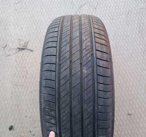 Kumho Solus HS63 225/55 R18