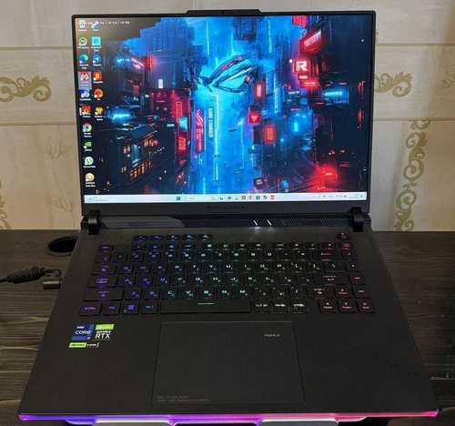 Asus ROG Strix Scar 16 i9/RTX4080/64gb/2tb SSD