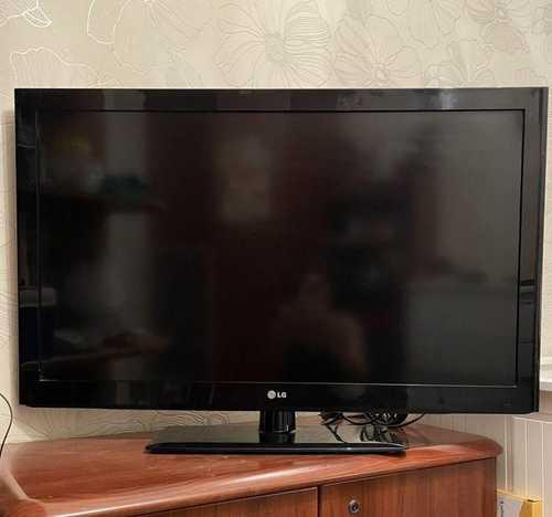 Телевизор LG 42LD555