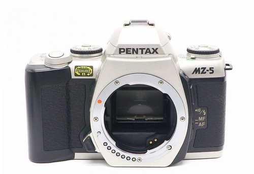 Pentax MZ-5 body