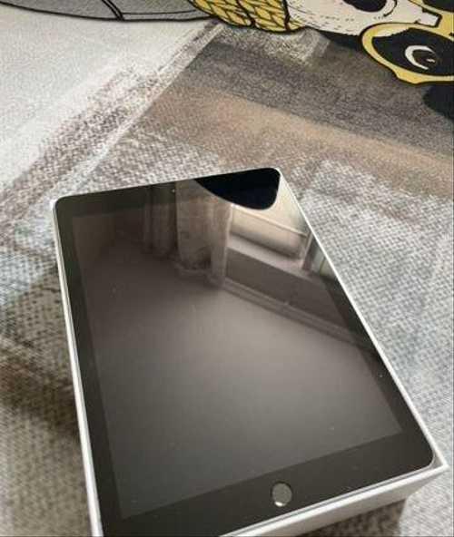 iPad A1893
