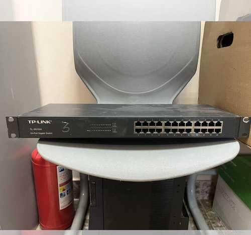 24-портовый свитч TP-link TL-SG1024