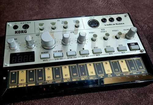 Korg volca bass