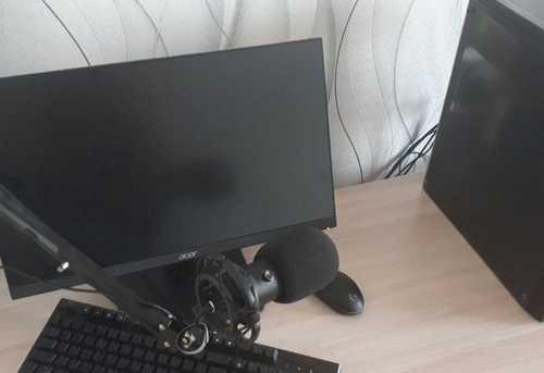 Игровой компьютер с монитором, креслом и девайсами