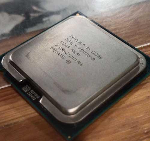 Процессор Intel pentium e6300