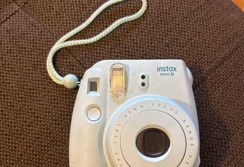 Плёночный фотоаппарат instax mini 8