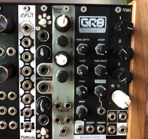Uoki Toki Eurorack модуль