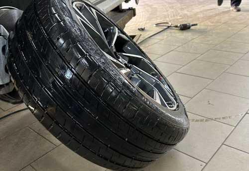 Continental ContiUltraContact UC6 275/45 R20 110V
