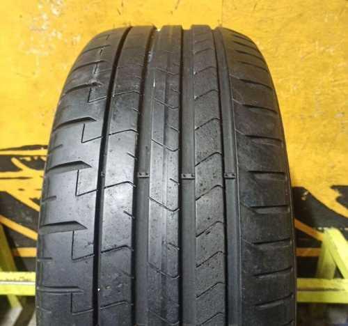 Pirelli P Zero 225/40 R18