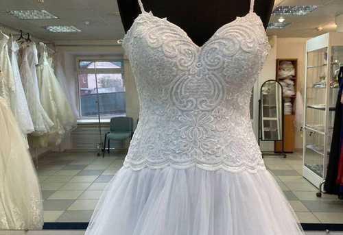 Новое свадебное платье размер 42