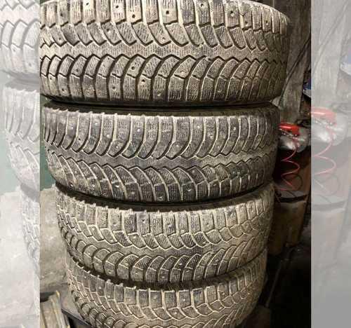 Bridgestone Blizzak Spike-01 185/65 R15 88T