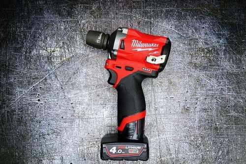 Аккумуляторный гайковерт Milwaukee M12 fiwf12-422X