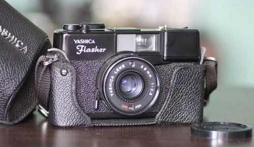 Пленочный фотоаппарат yashica flasher