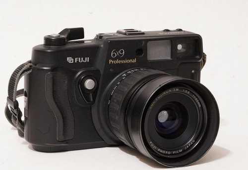 Fujifilm GSW 690 iii