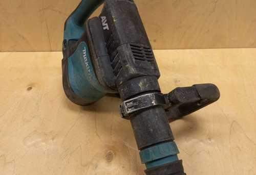 Отбойный молоток Makita HM1111C