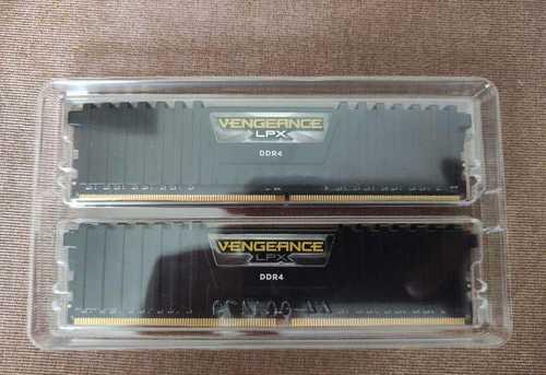 Corsair Vengeance LPX DDR4 2x4Гб 2666Гц