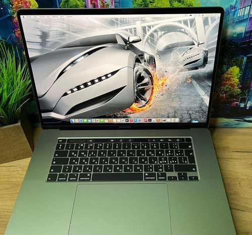 Macbook pro 16 2020 i9 32 2000gb 8gb Топовый