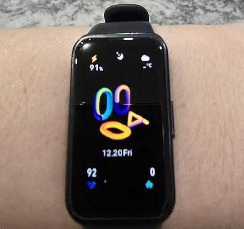 Фитнес браслет huawei band 8