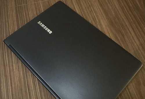 Ноутбук Samsung NP900X3C