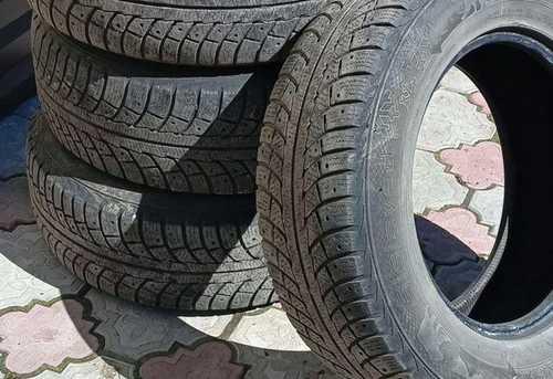 Gislaved Nord Frost 5 235/65 R17