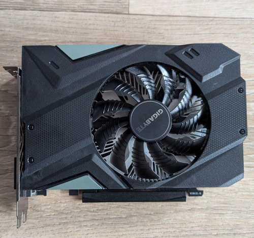 Видеокарта Gigabyte GeForce GTX 1650 OC 4Gb