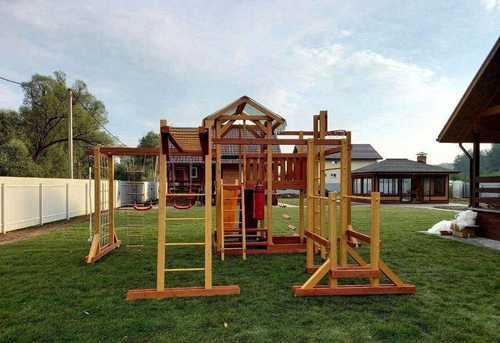 Детская деревянная площадка