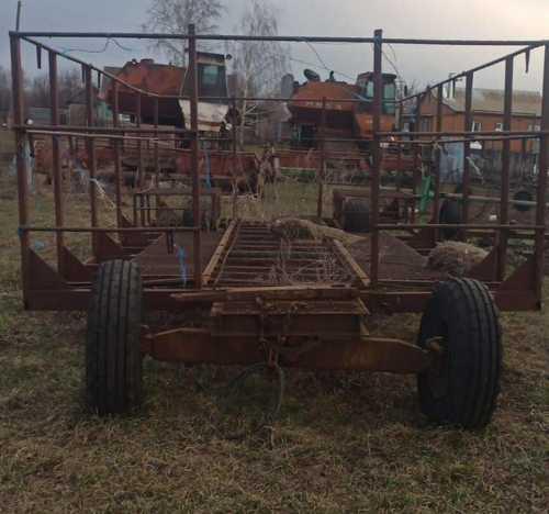 На тракторный прицеп