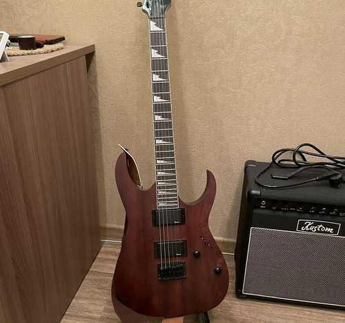 Электро гитара ibanez 121