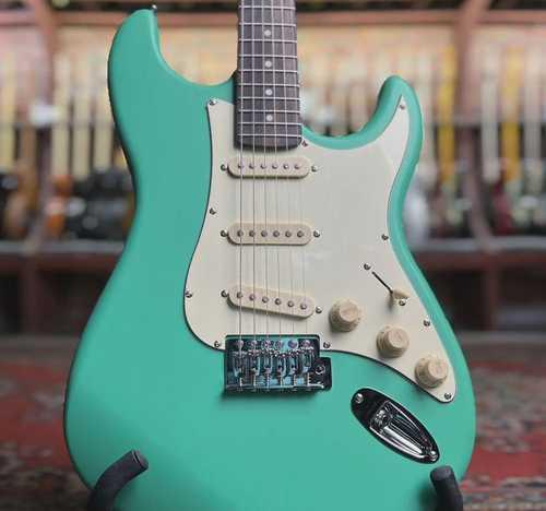 Электрогитара DeMarco dmsest202 Stratocaster SSS Green