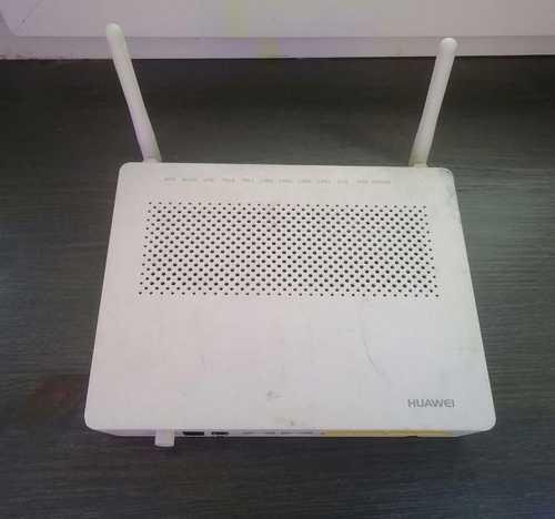 Роутер Huawei