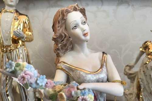 Статуэтка Девушка с венком цветов 38 см Италия