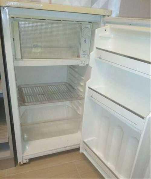 Холодильник Саратов 1225М